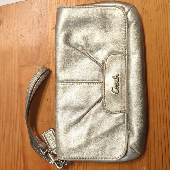 Coach | Bags | Coach Silver Wristletclutch Excellent Condition 9x5 2 ...